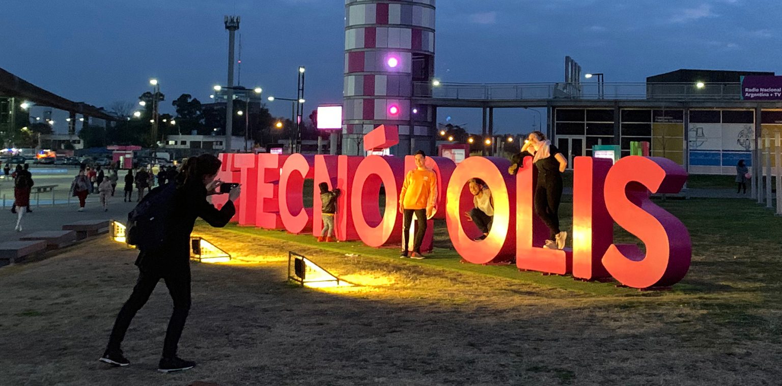 Tecnópolis – Guillermo Brea